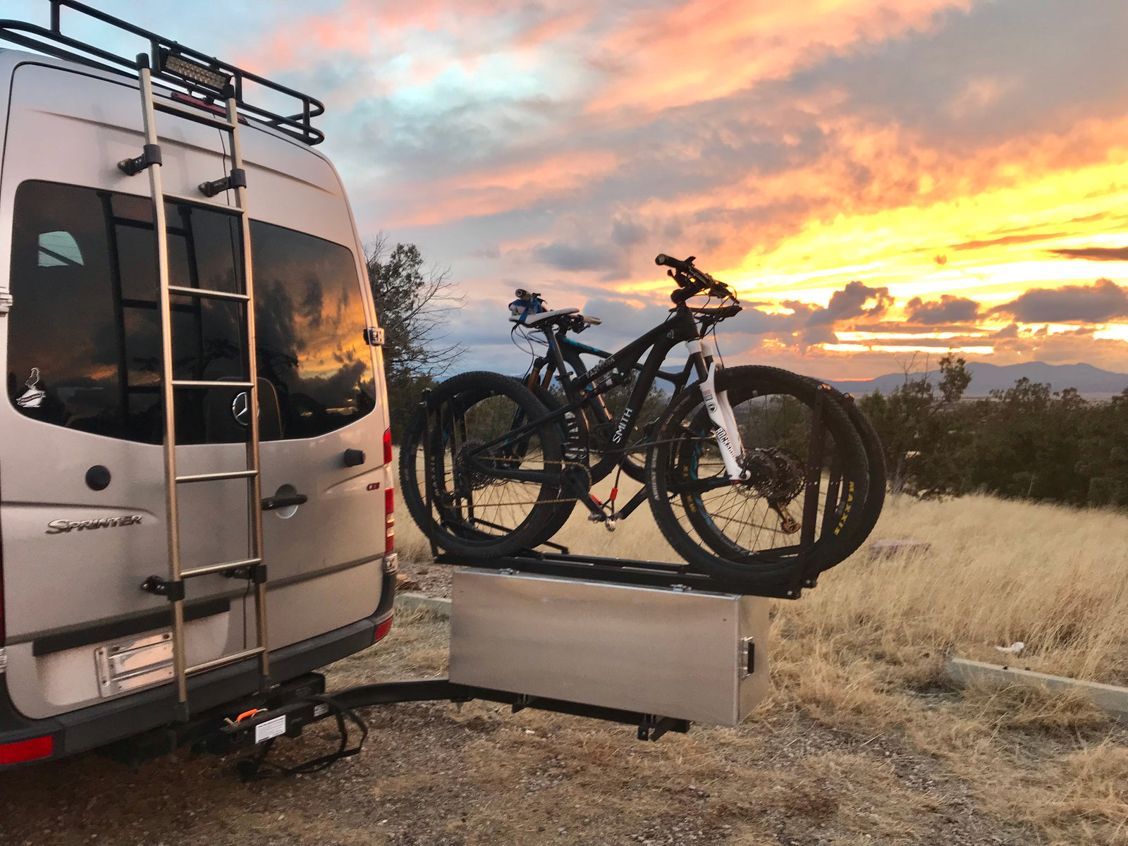 FrontierPlay manufacture of aluminum dry boxes and accessories